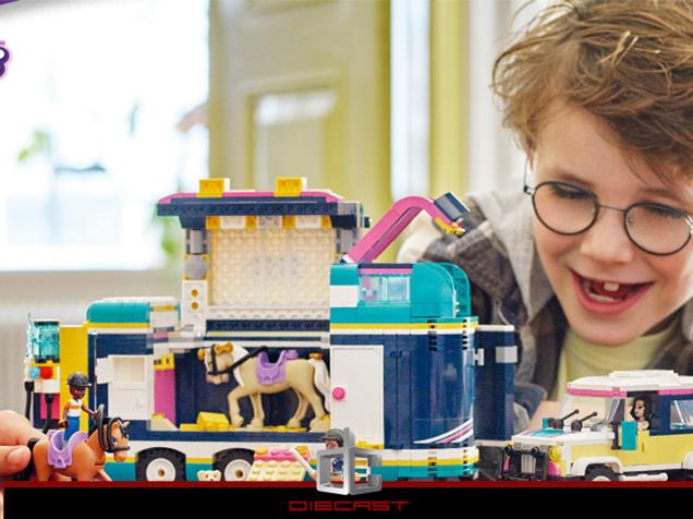 41722 Friends At Gösterisi Römorku